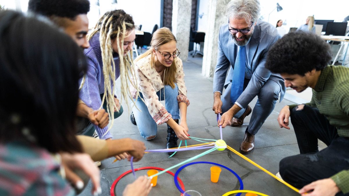 Team Development Strategies: Team Building Vs. Team Coaching | 2025