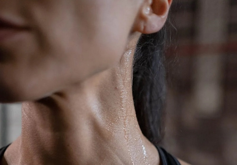 Capillary Hyperhidrosis: What it Is, Symptoms, Causes and Treatment | 2024