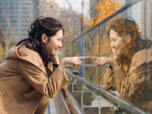 Interpersonal Intelligence: What it Is, Examples and Activities to ...