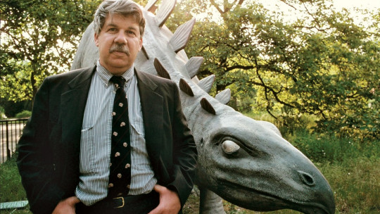 Stephen Jay Gould: Biography of This Paleontologist and Evolutionary ...